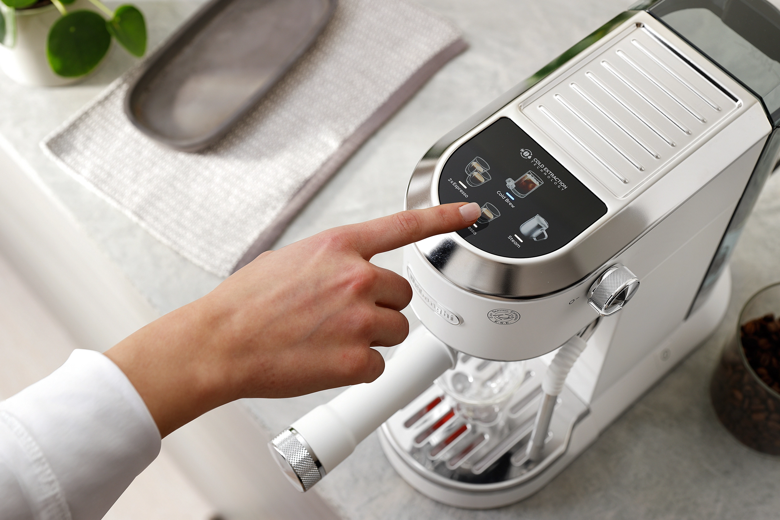 Ekspres kolbowy DeLonghi Dedica Duo EC890.WI Kawa na zimno - Opinie ...